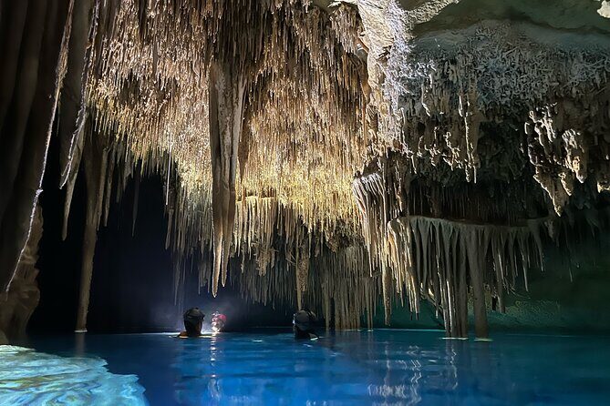 4 hours enjoying unique aquatic caves in Mallorca - The Guides: Knowledgeable and Attentive