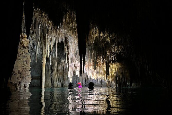4 hours enjoying unique aquatic caves in Mallorca - Value and Practical Details