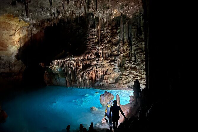4 hours enjoying unique aquatic caves in Mallorca - FAQs