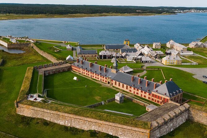 4 Hours Fortress of Louisbourg Tour - Introduction: A Compact Yet Authentic Taste of Louisbourg