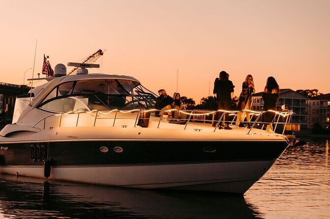 4 Hours Happy Hour Cruise - The Sum Up