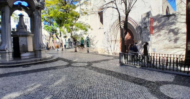 4-Hours Lisbon sightseeing highlights Tour - Introduction: An Accessible Way to Discover Lisbon