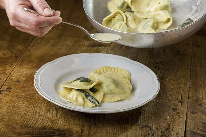 4 Hours Market Tour and Guided Pasta Cooking Class in Florence - An Authentic Taste of Florence: What the Tour Entails