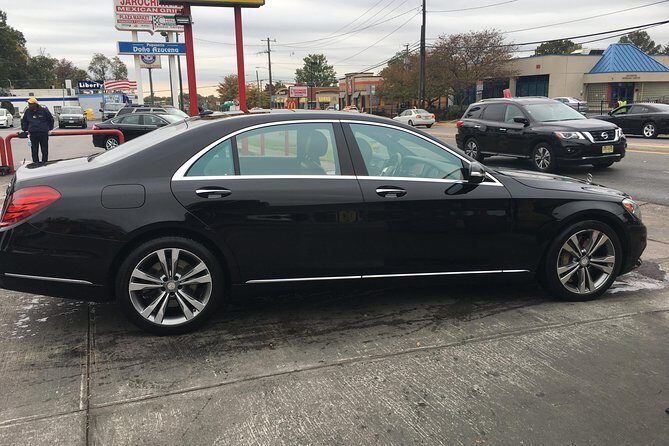 4 Hours Private Chauffeured DC Sight Seeing Tour / SUV & Sedan - FAQ