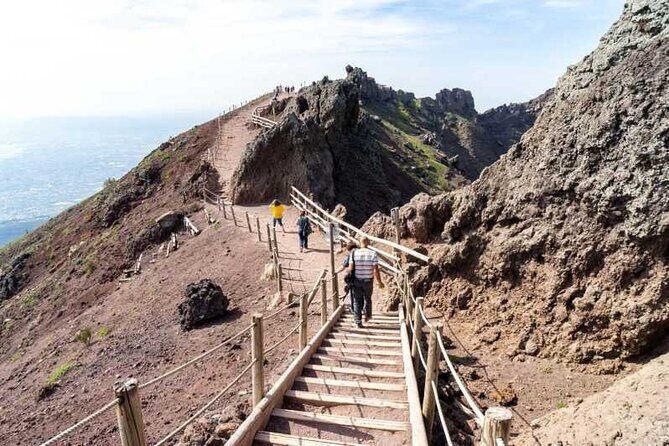 4 Hours Vesuvius Volcano Tour - A Closer Look at the Itinerary