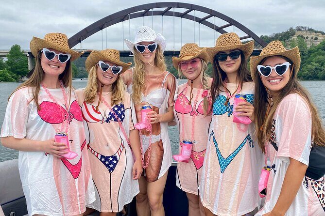 4 Hr Lake Austin Boat Charter with Swim and Sightseeing for 12 - Key Points