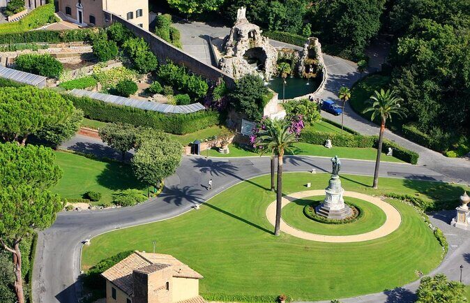 4 Hr Tour: Vatican Museums, Vatican Gardens with skip line passes & St. Peter's - Key Points