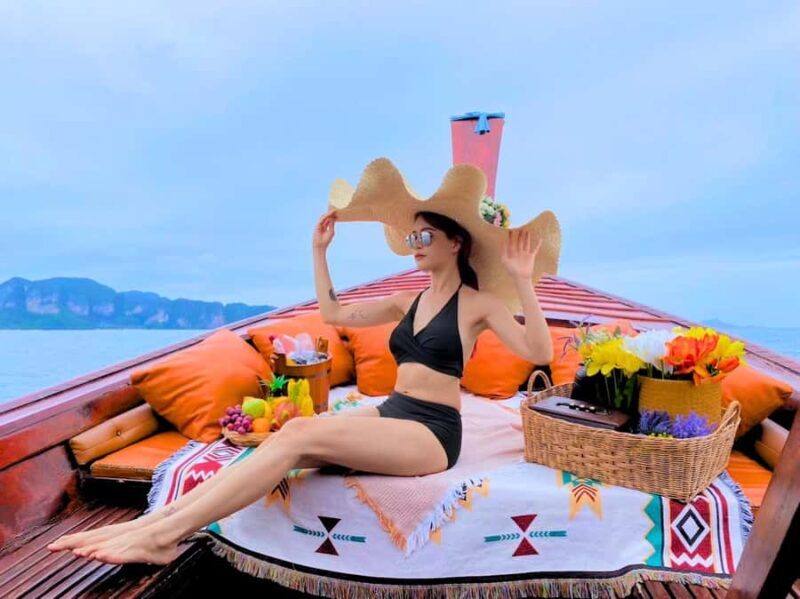 4 Island Sunset Private Luxury Vintage Boat - Is It Worth the Cost?