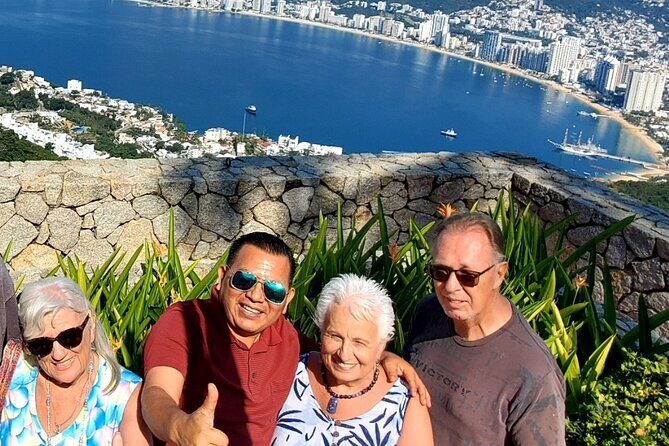 4 or 6Hr Discover Acapulco With a Fun Guide, Diver Show,Mex Lunch - FAQs