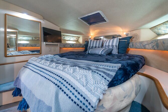 40' Miami Yacht Rental up to 13 Persons - Authentic Experiences and Authentic Views