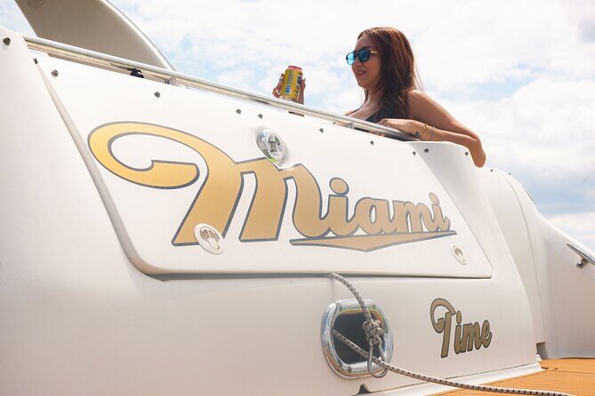 45 Ft Private Yacht Rental in Miami - Introduction: A Luxurious Miami Water Adventure