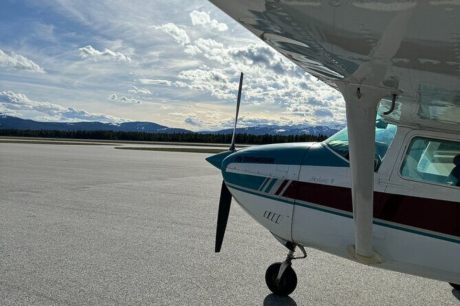 45 Minute Aerial Tour Over West Yellowstone's Rugged Mountains - Experience Overview