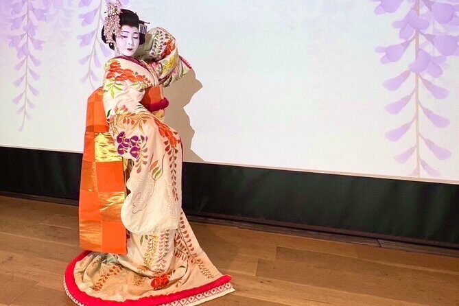 45-minute Japanese Dance Performance and Experience in Asakusa - An In-Depth Look at the Experience
