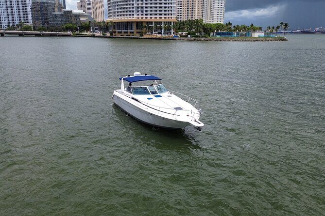 46-foot Private Yacht Rental in Miami - FAQ