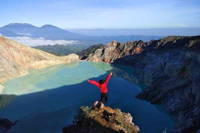 4D3N Ijen Crater,Papuma Beach, Tumpak Sewu Waterfal & Mount Bromo - Key Points