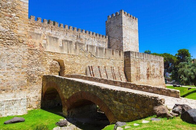 4h Exclusive Sail in Lisbon: Your Private Escape - Introduction