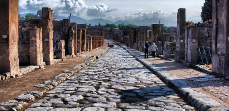 4H Pompeii Private Tour with Villa Dei Misteri included - Key Points