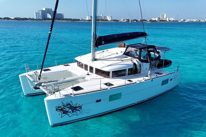 4hrs 42ft Luxury Catamaran Private Charter Cancun to Isla Mujeres - Introducing the 4hrs 42ft Luxury Catamaran Private Charter Cancun to Isla Mujeres