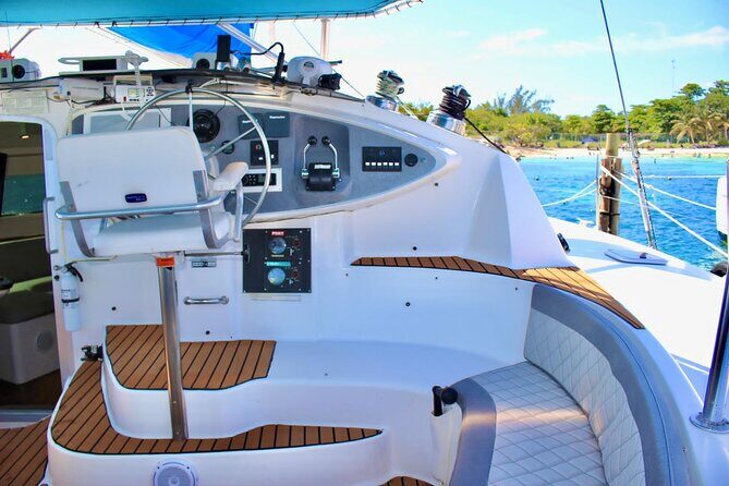 4hrs / 46ft Catamaran Private Charter From Cancun to Isla Mujeres - FAQ