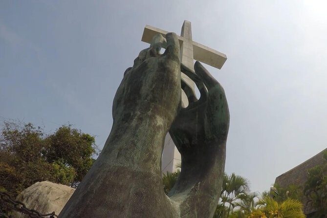 4Hrs City Tour Exclusively for Hotels, Divers, Chapel & Mural. - The Value for Money
