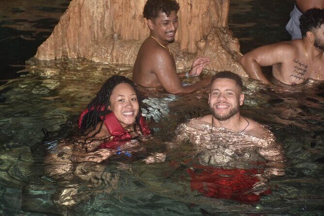 4WD Excursion to the Water Cave and Macao Beach - Key Points