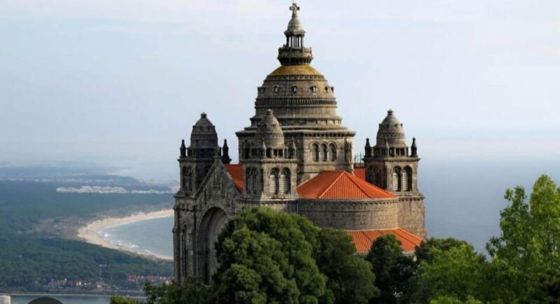 4x4 & Vinho Verde with transportation for the activity - Who Should Consider This Tour?