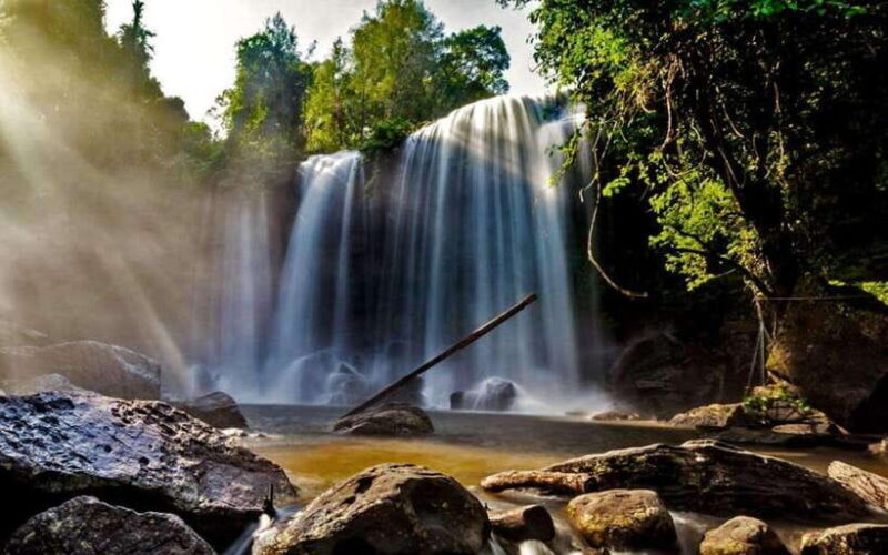 5-Day " ALL THE SIGHGTS " PRIVATE TOUR - Day 1: The Heart of Angkor – Angkor Thom & Angkor Wat
