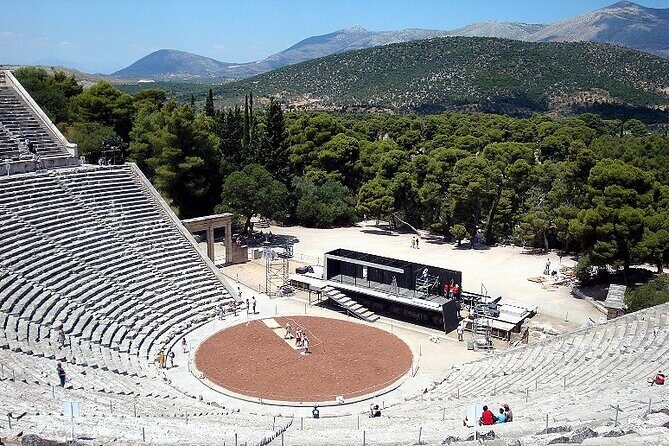 5-Day Best of: Nafplio Mycenae Epidaurus Olympia Zakynthos island Delphi Meteora - Day 4: From Nafpaktos to Delphi and Meteora