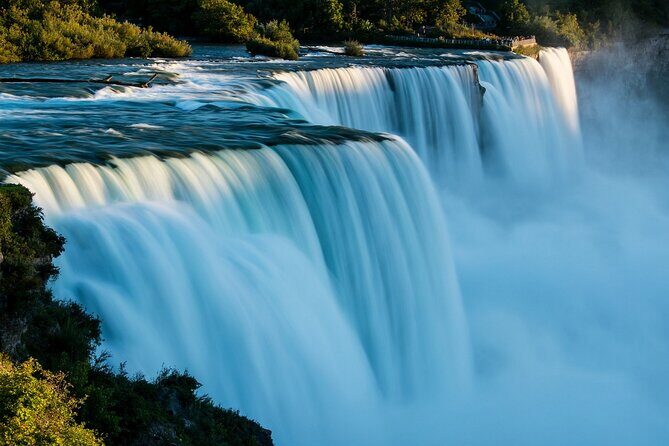 5 Day Tour On Lakes Superior Huron and Michigan - An In-Depth Look at the Great Lakes 5-Day Tour