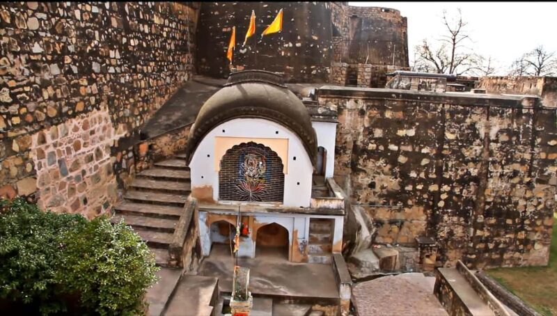 5-Day Trip to Khajuraho, Orchha, Gwalior & Jhansi from Delhi - Key Points