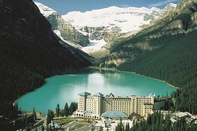 5 day Vancouver Group Tour with Transportation - Transport, Accommodation, and Meals