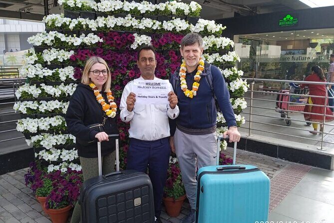 5-Day Varanasi & Agra Tour from Delhi by Train and Private Car - Exploring the Itinerary in Detail