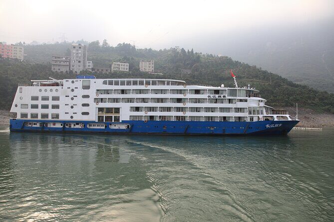 5 day: Yichang to Chongqing by Yangzi Explorer via Shennongjia - Summary: The Value Proposition