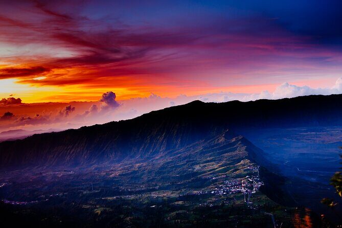 5 Days Borobudur, Prambanan, Tumpaksewu, Bromo, Ijen Tour to Bali - Day 3 & 4: Volcanoes and Sunrise Spectacles in Bromo