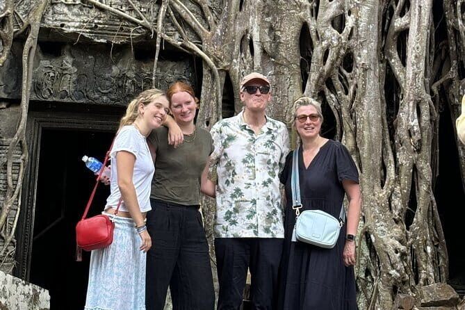 5 Days Cambodia Group Tour to Siem Reap & Phnom Penh - Key Points