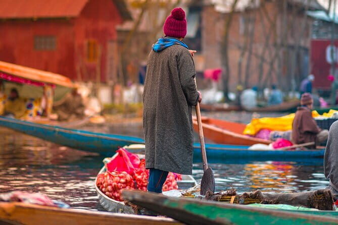 5 Days Kashmir Beauty Tour with Accommodation and Transport - FAQs