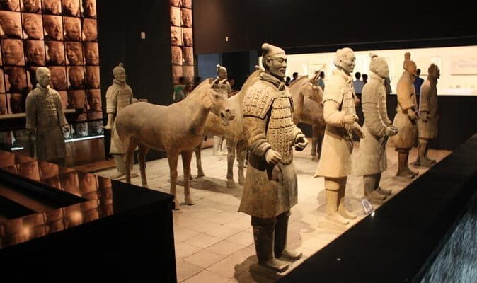 5 Days Private Xian & Shanghai Tour by Bullet Train Without Hotel - Authenticity Meets Convenience