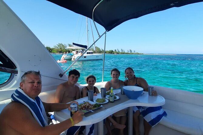 5-Hour Private 40' Yacht 2-Stop Tour to In-Ha reef with Food, Drinks & Snorkel - An In-Depth Look at the Experience