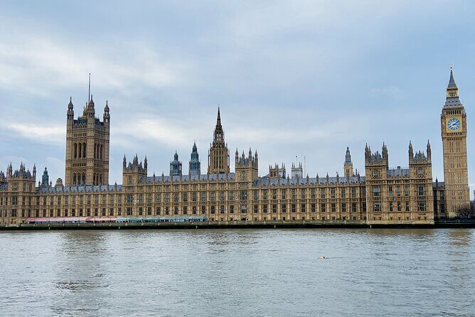 5 Hour Private Tour in London with Pickup - Who Should Consider This Tour?