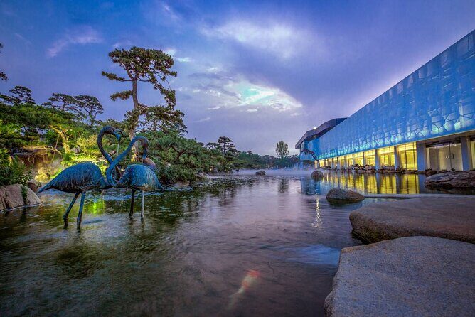 5-Hour Self-Guided Layover Tour to Luo Hong Art Museum with Peking Duck Option - Why This Tour Stands Out