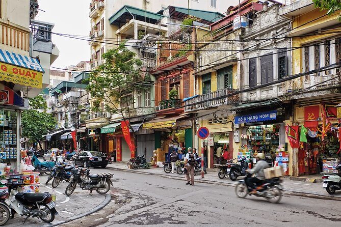 5 Hours Guided Hanoi Old Quarter Private Walking Experience - The Iconic Hanoi Opera House