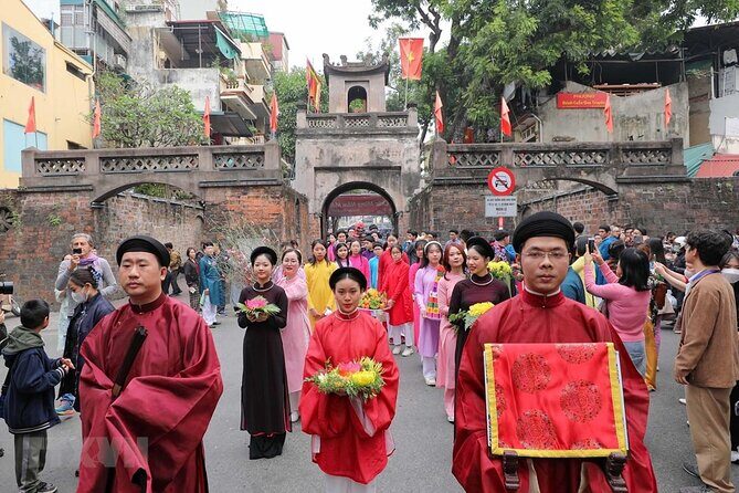 5 Hours Guided Hanoi Old Quarter Private Walking Experience - Practical Considerations