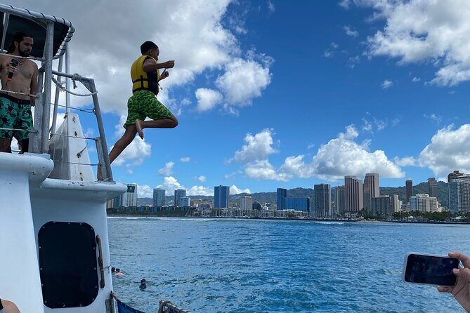 5 in 1 Deluxe Cruise: Turtle Snorkeling, Activities and Pick-Up - FAQ