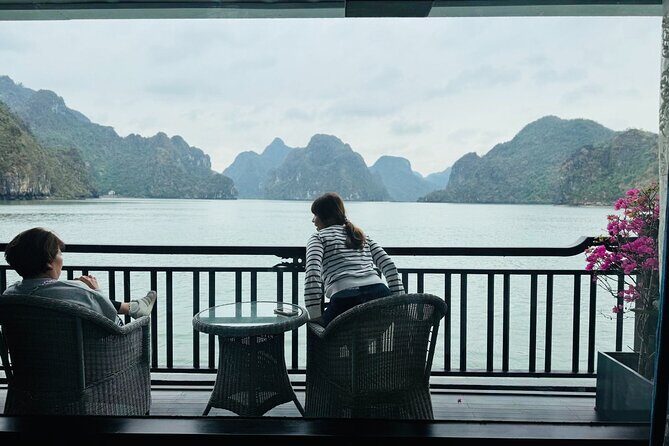5-Star Halong Bay Day Cruise Limousine, Kayak & Seafood Lunch - Key Points