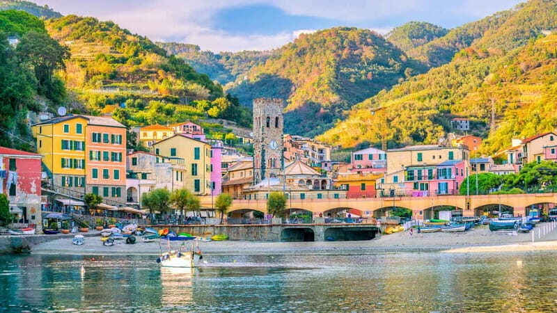 5 TERRE PRIVATE BOAT TOUR WITH SKIPPER - Authentic Coastal Exploration with a Private Touch
