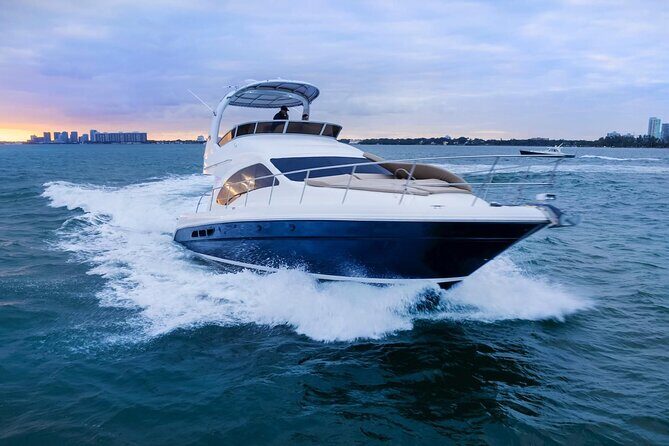 50 FT Miami Yacht Rental (up to 13 guests) - An In-Depth Look at the Miami Yacht Experience