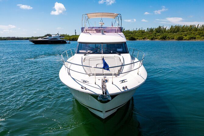52-feet All Inclusive Flybridge Yacht Rental in Miami - Why Its a Quality Choice: The Features That Matter