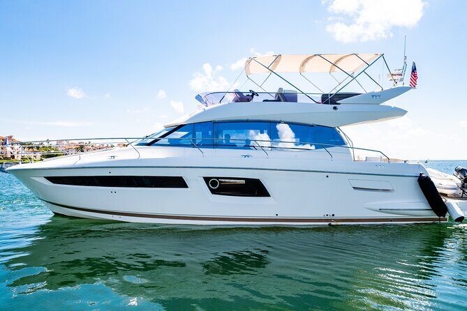 52-feet All Inclusive Flybridge Yacht Rental in Miami - What to Expect During Your Day on the Yacht