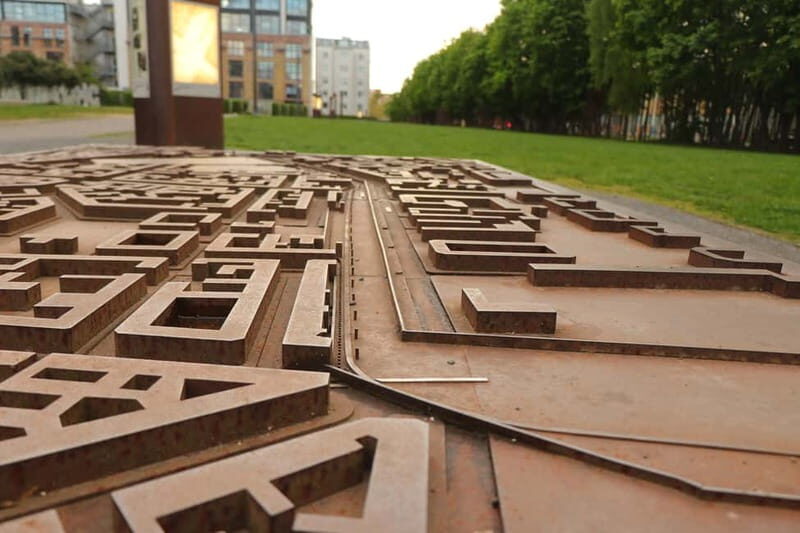 5h Berlin private Tour with Guide, Chauffeur & Photographer - FAQ