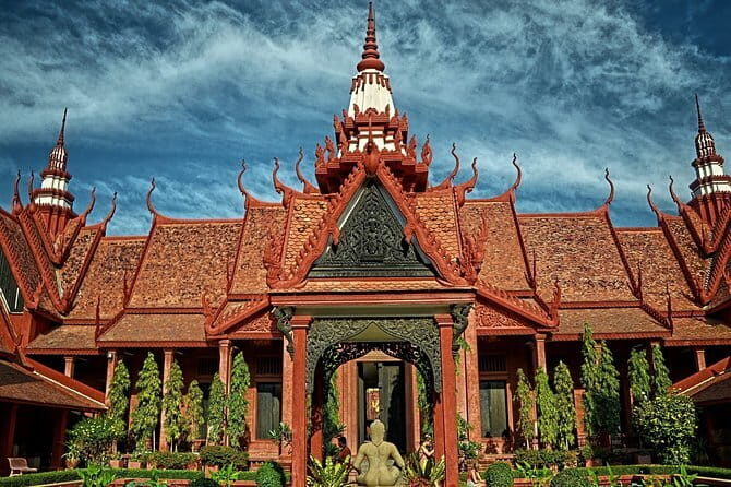 6-day Highlights of Phnom Penh & Siem Reap with Angkor temples - The Practicalities: Comfort, Cost, and Group Dynamics